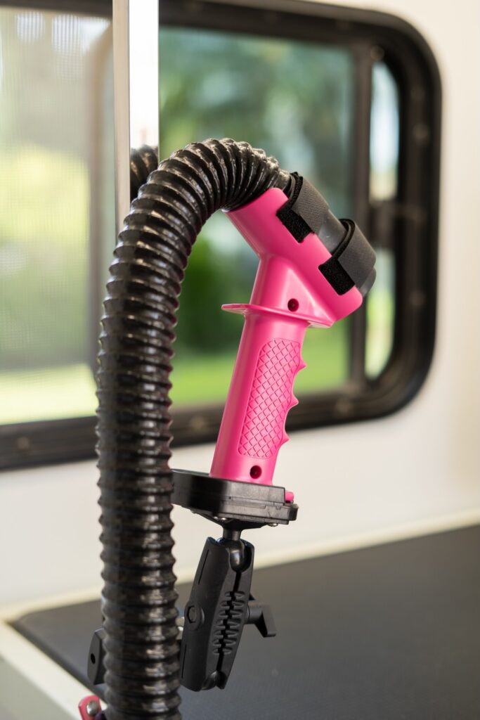 “Clip It” Handle It Attachment - Black - THE HANDLE IT COMPANY